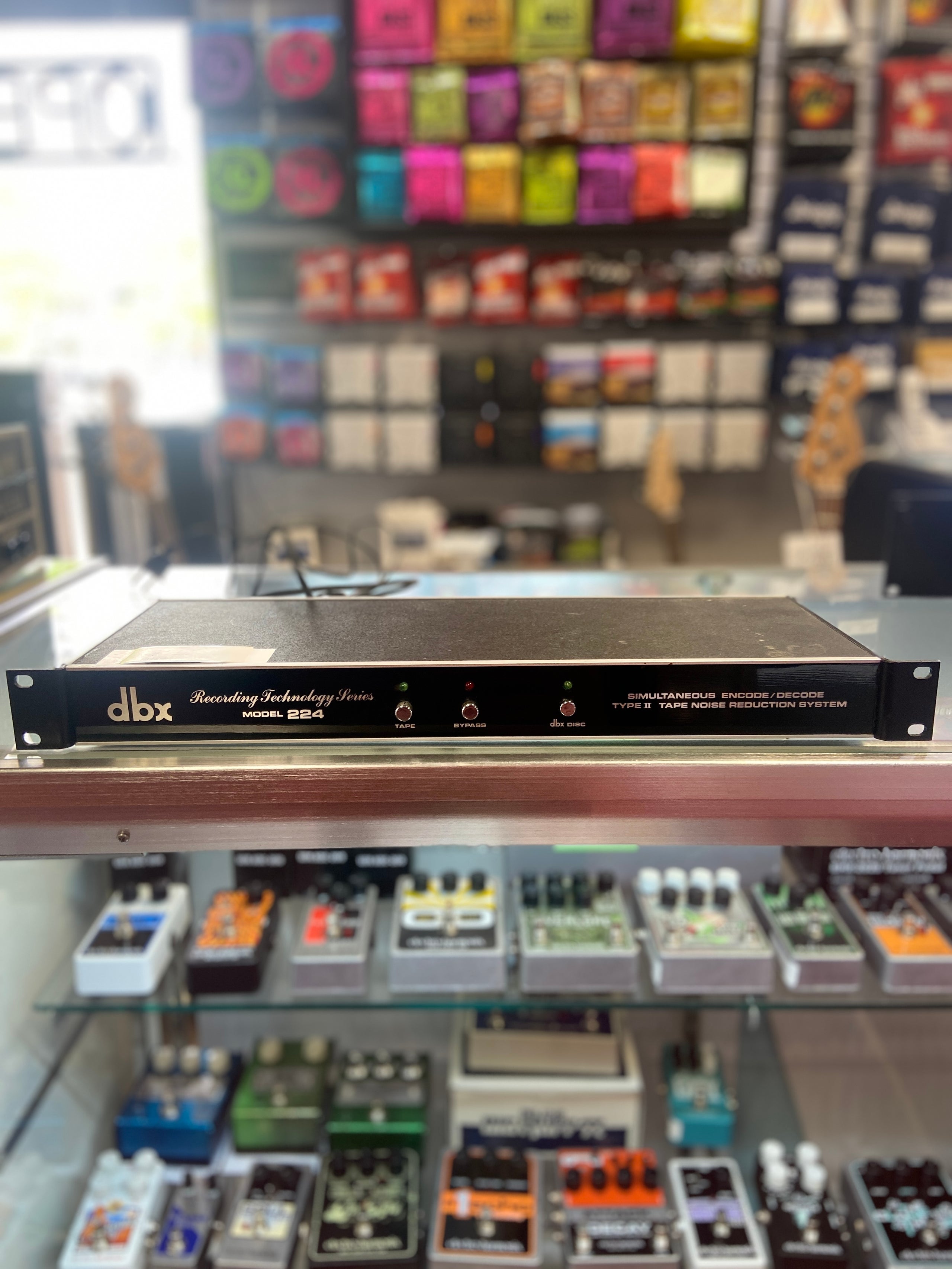 DBX 224 Noise Reduction | Guitar Hi-Fi