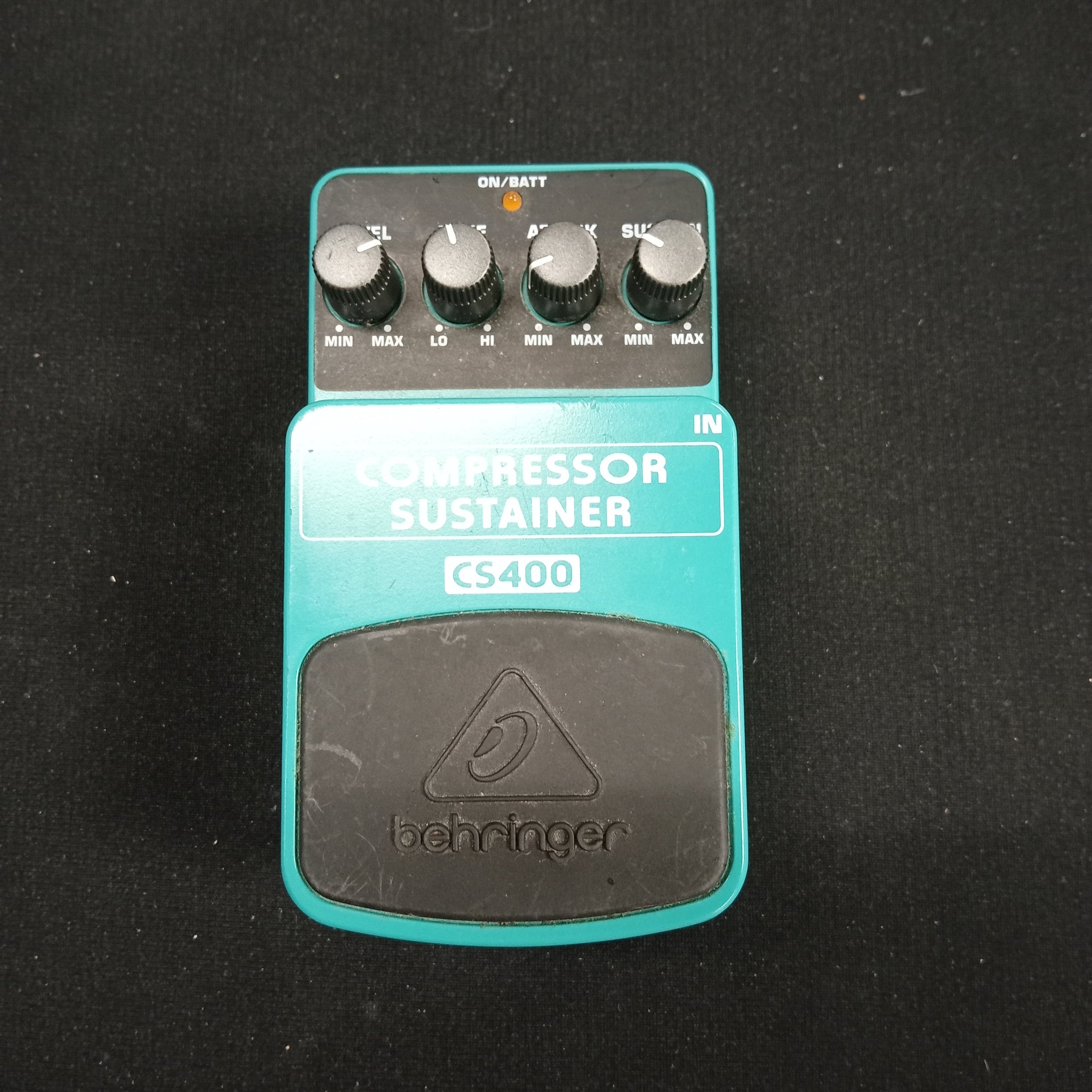 Behringer CS400 compressor | Guitar Hi-Fi