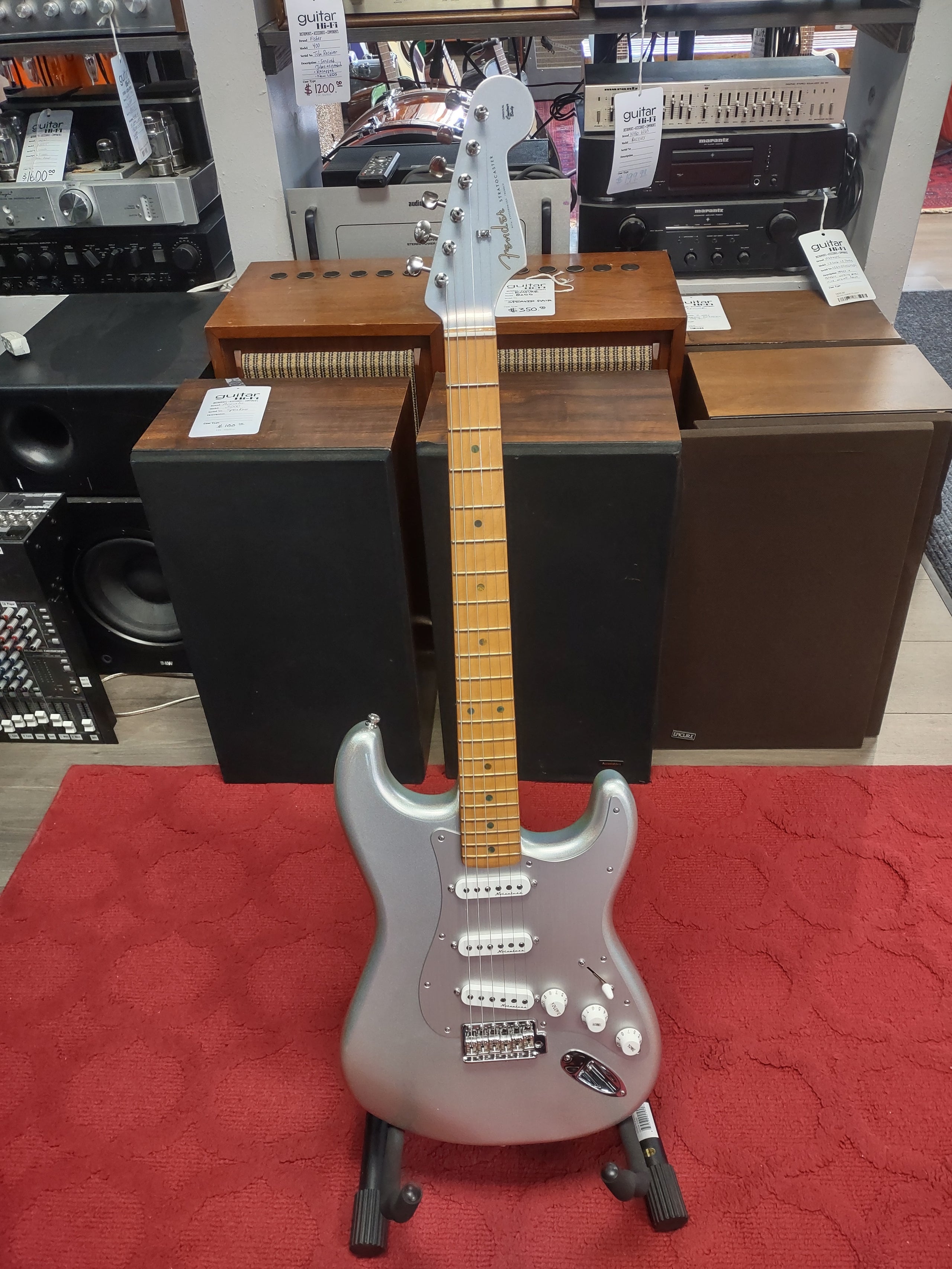 Fender "HER" signature strat MIM B-stock | Guitar Hi-Fi