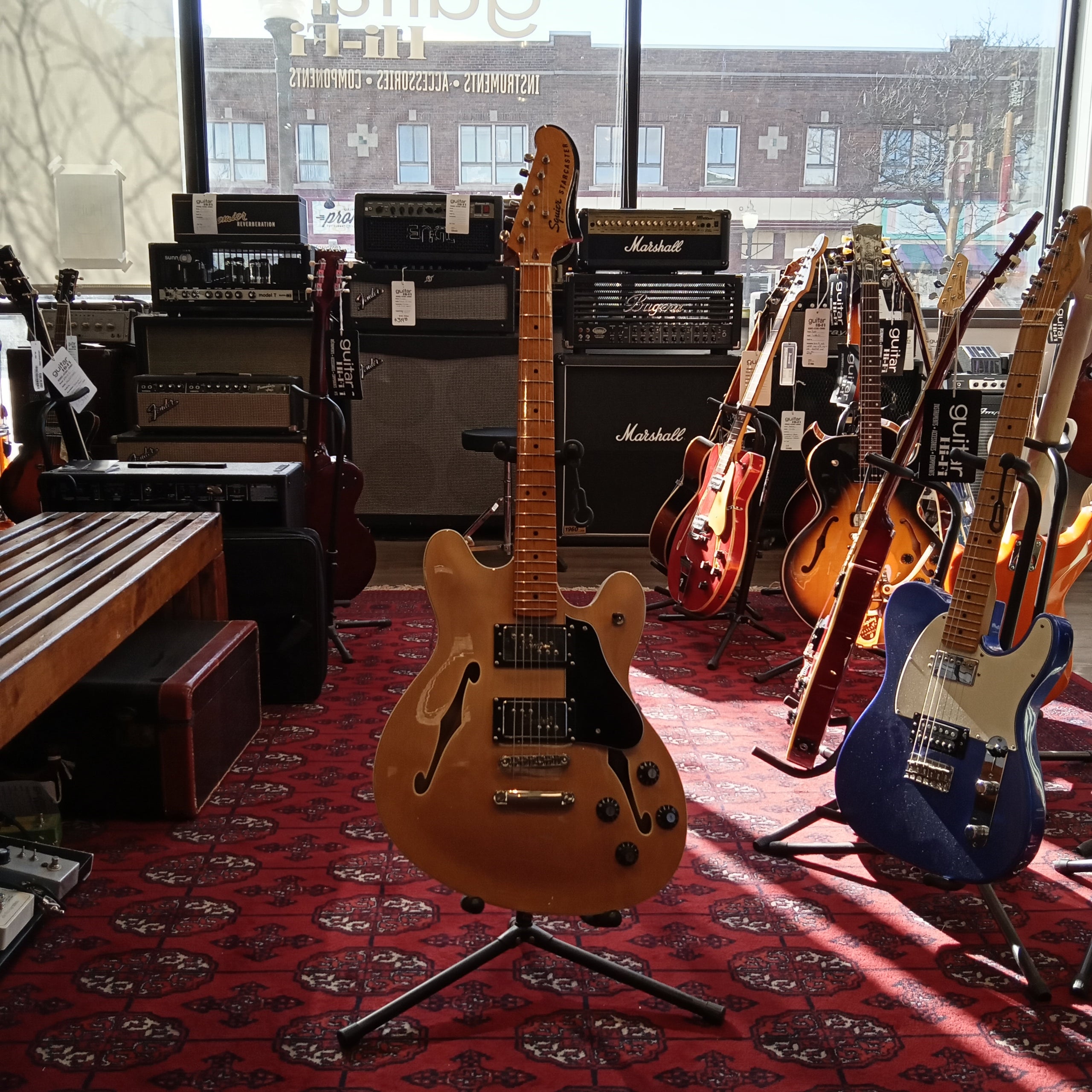 Mitchell Les Paul Copy | Guitar Hi-Fi